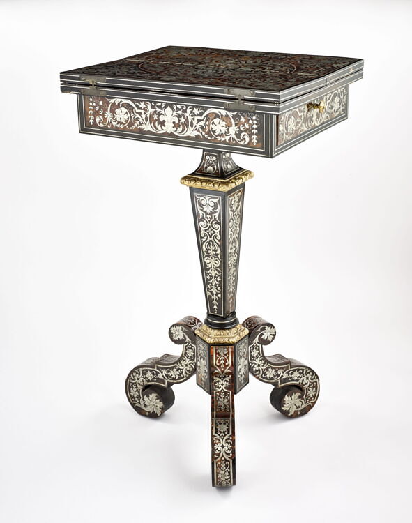 Table, dite du Grand Dauphin - Louvre site des collections