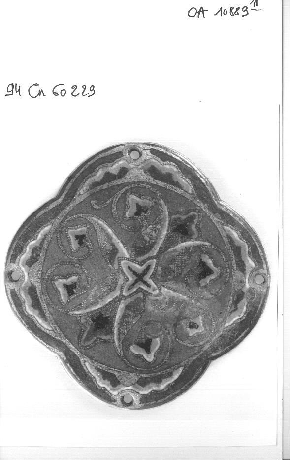 Médaillon quadrilobé à rosace formée de 4 fleurons - Louvre Collections