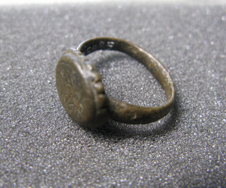 bague - Louvre site des collections