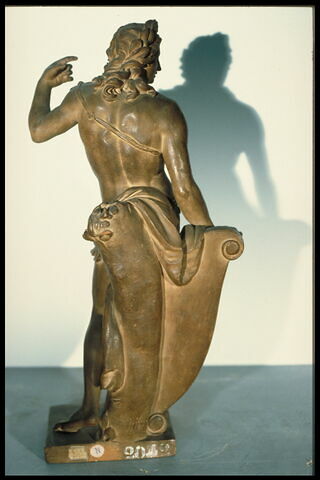 Apollon debout appuyé sur sa lyre - Louvre Collections