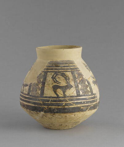 vase - Louvre Collections